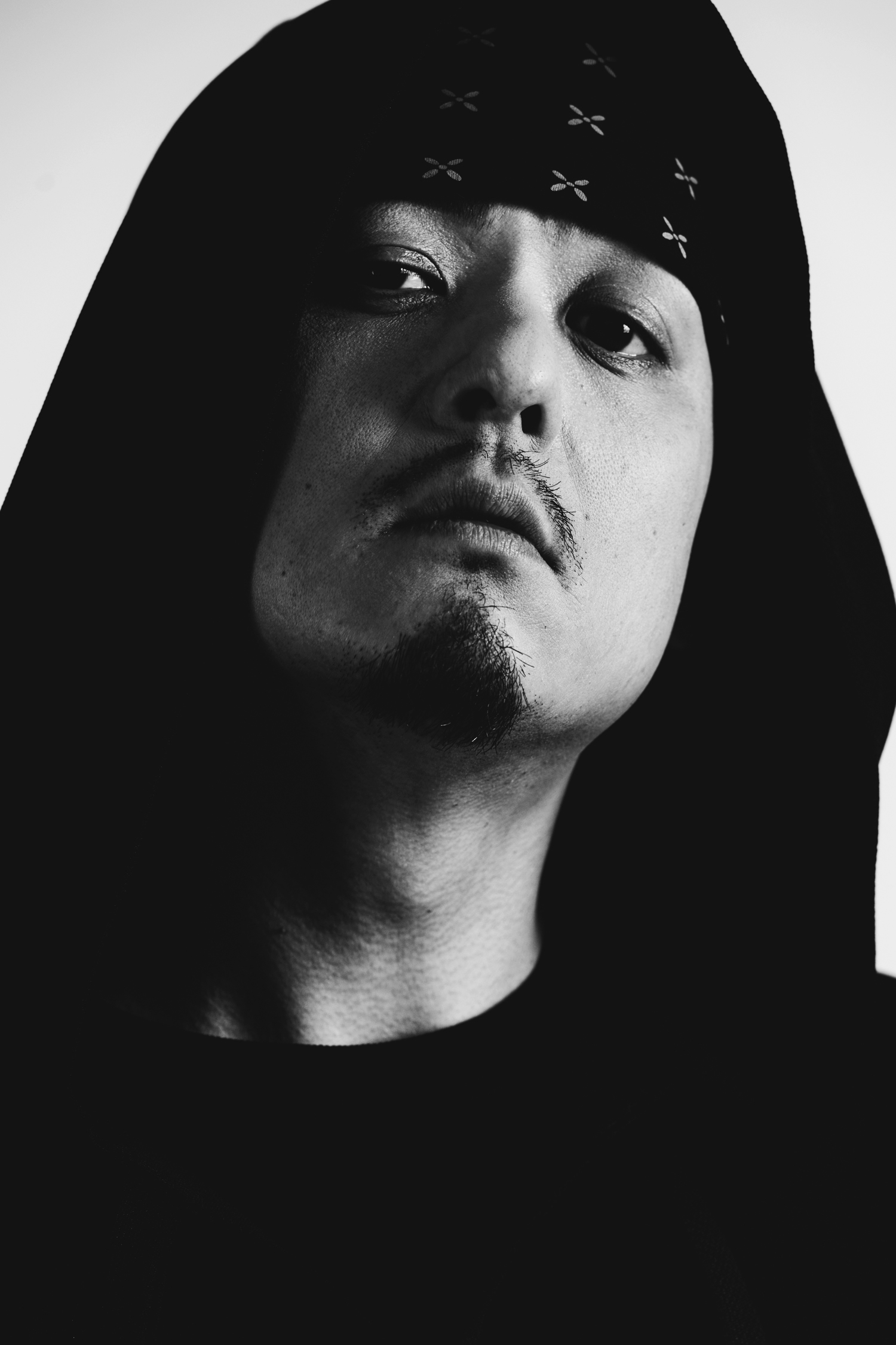 OZROSAURUS、客演にKREVA、楽曲プロデュースにBACHLOGICを迎えた新曲